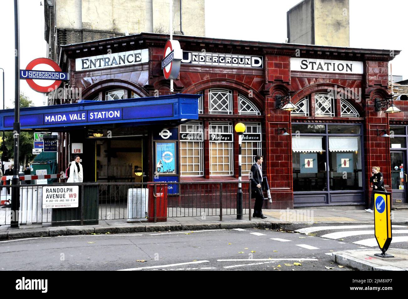 London Maida Vale station Stock Photo - Alamy