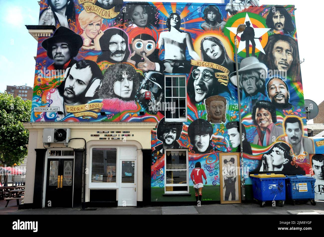 Celebrity wall Brighton Stock Photo - Alamy