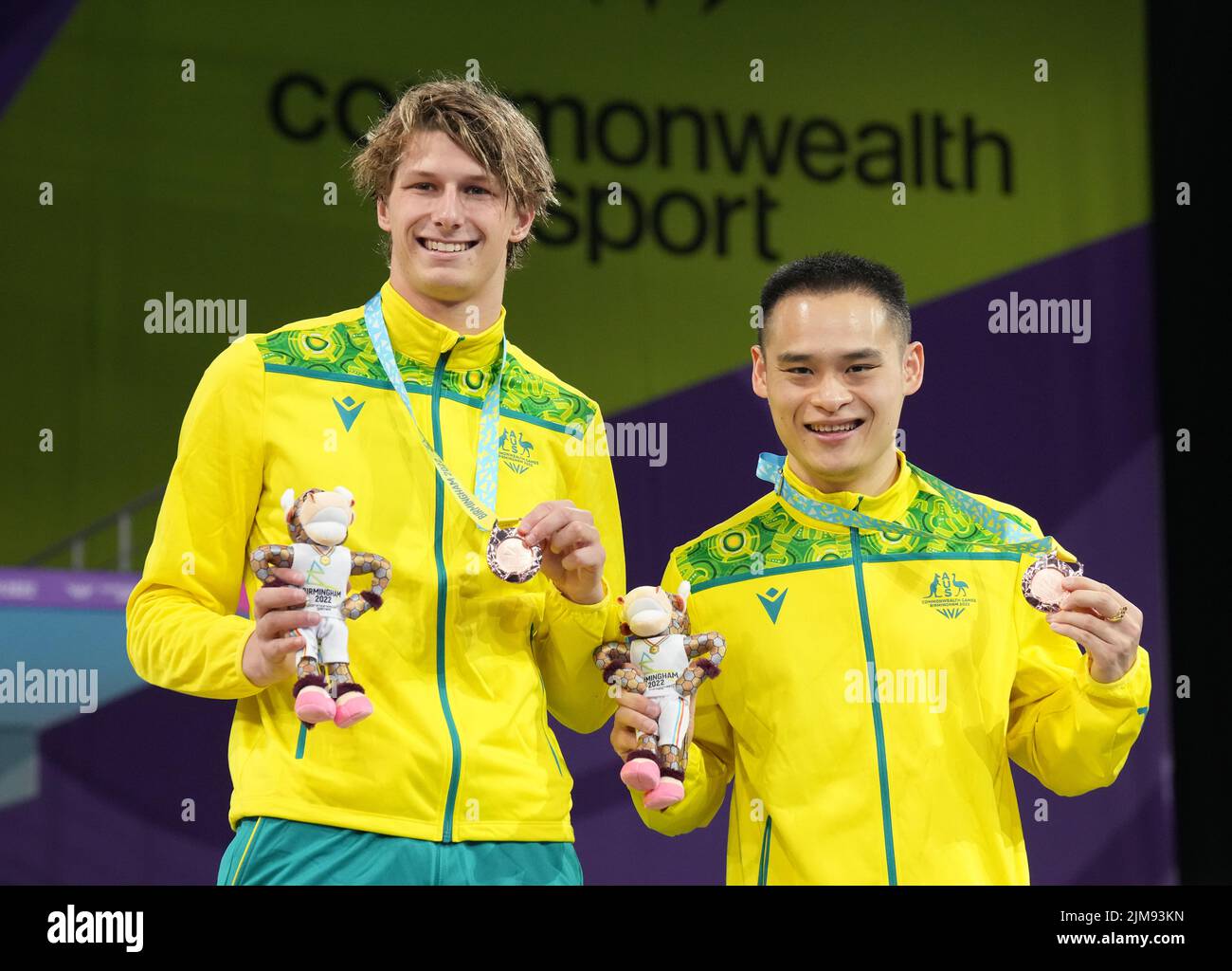 Australia's Samuel Fricker and Shixin Li with their Bronze medals won ...