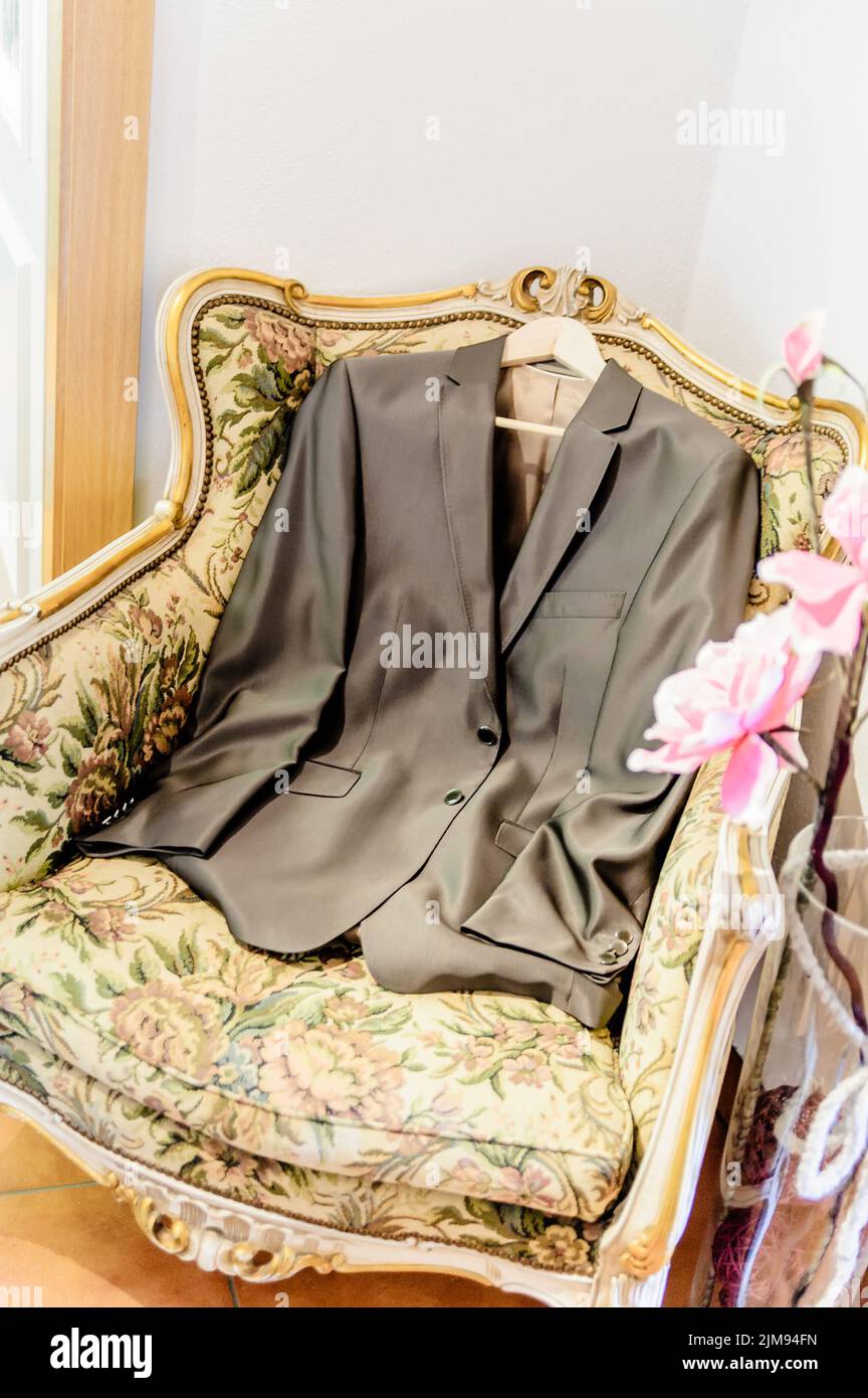Suit jacket hi-res stock photography and images - Alamy