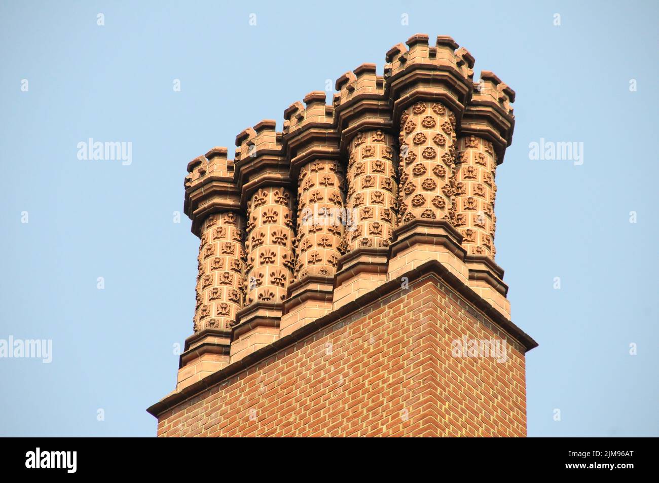 Unusual chimney pots hi-res stock photography and images - Alamy