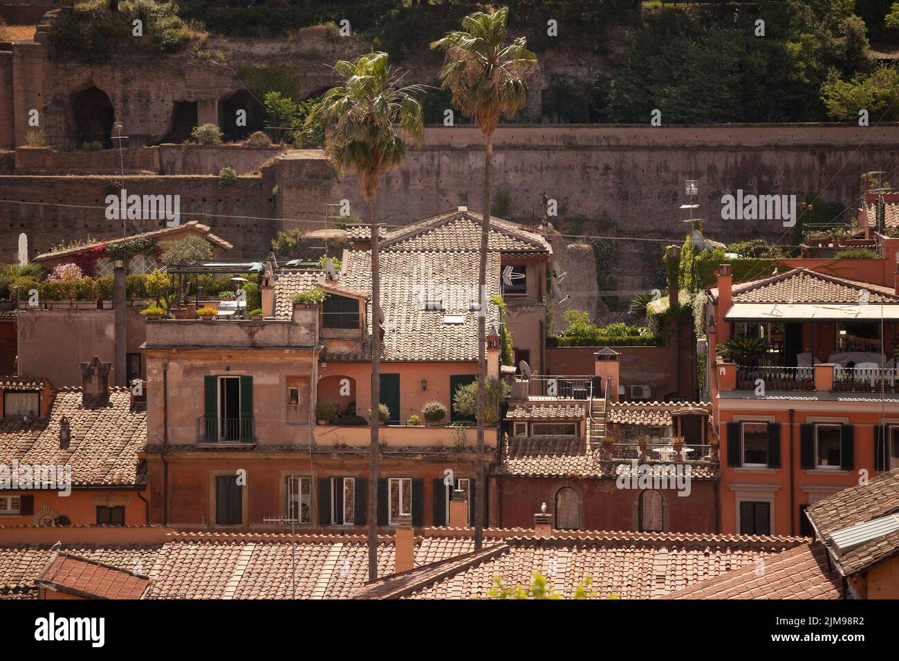 Residential buildings in the center of Rome Stock Photo - Alamy