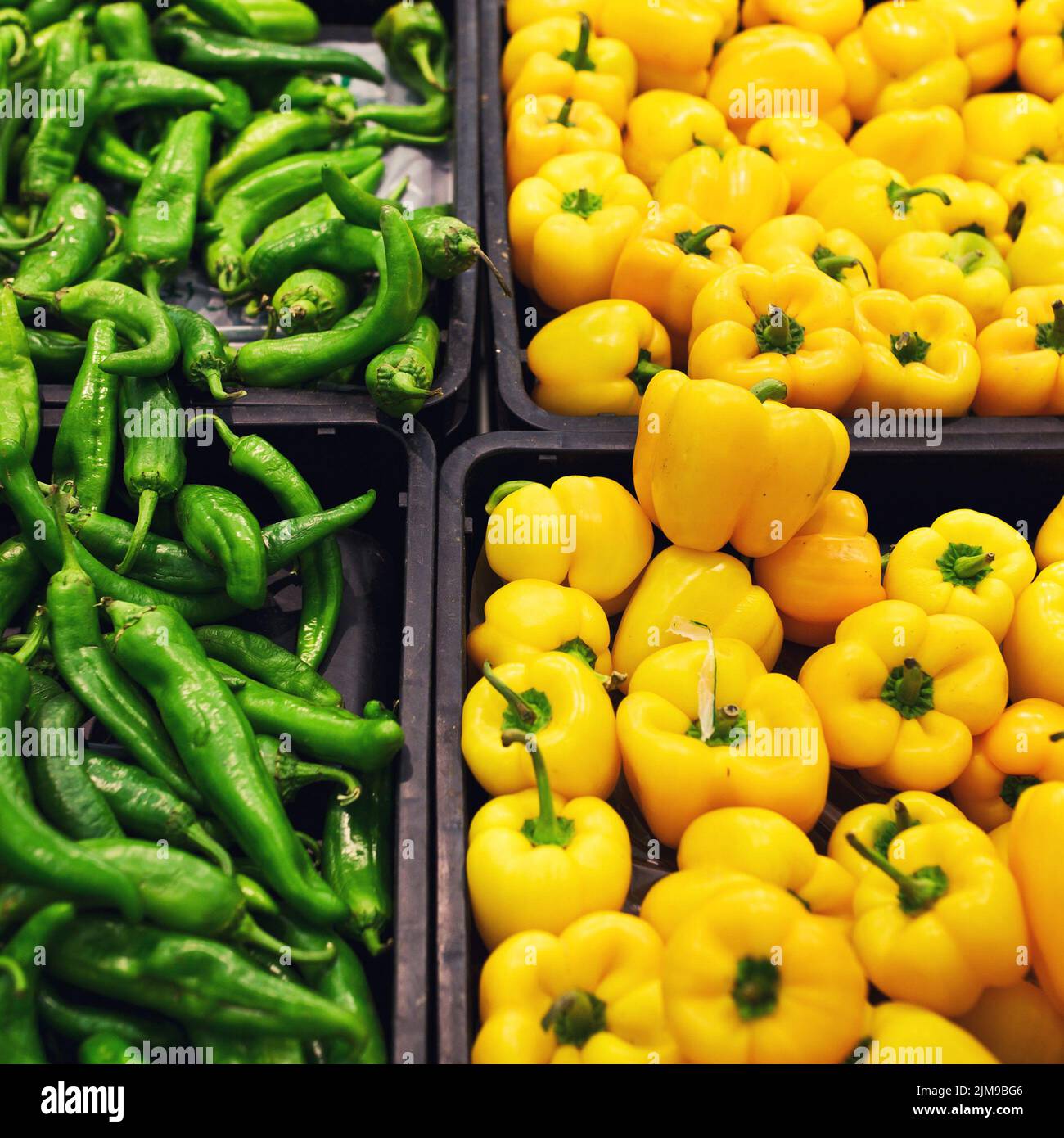 Peppers variety hi-res stock photography and images - Alamy