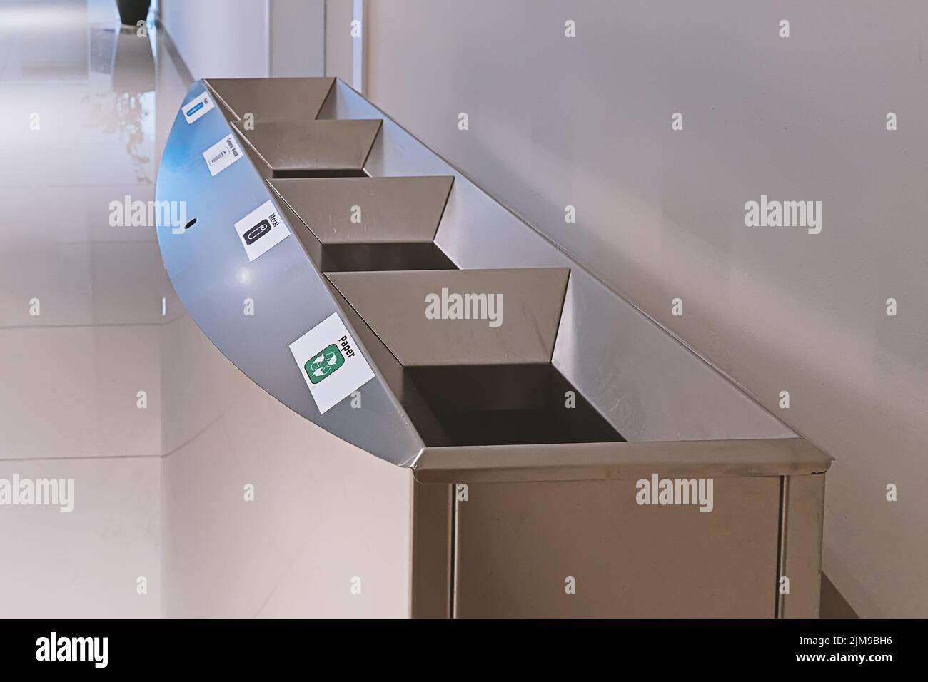 Modern recycle bin in office hi-res stock photography and images - Alamy