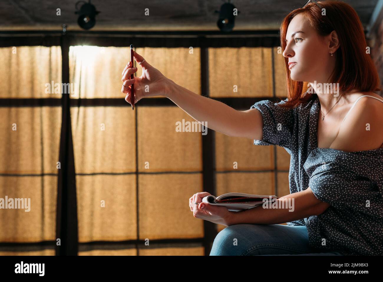 female fine artist sketching studio virtual object Stock Photo - Alamy