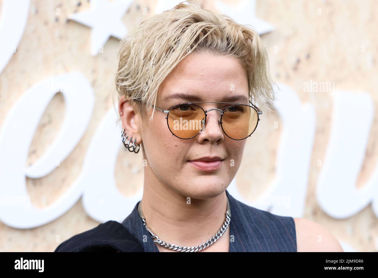 LOS ANGELES, CALIFORNIA, USA - AUGUST 04: Australian singer-songwriter ...