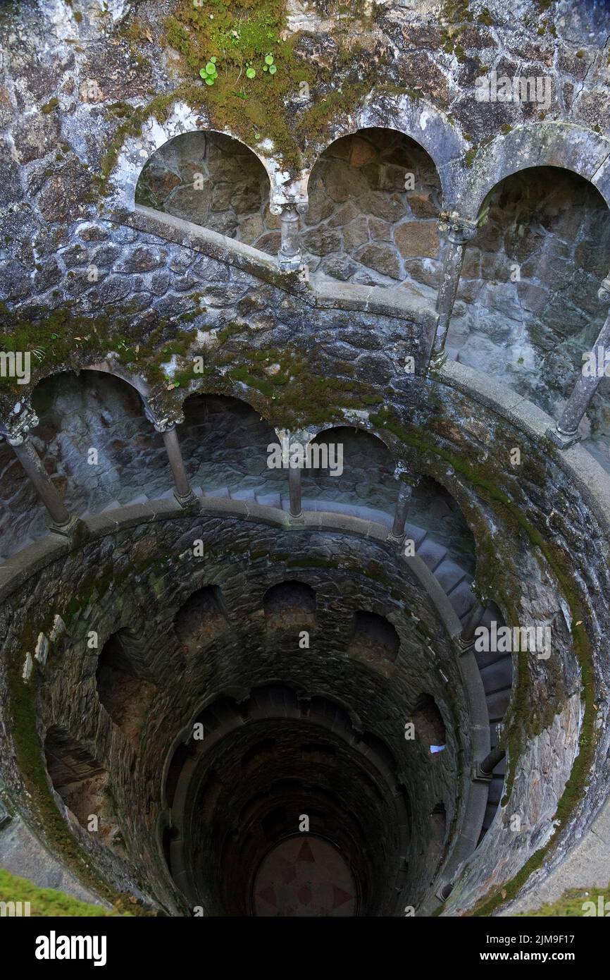 Masonic initiation well in quinta hi-res stock photography and images ...
