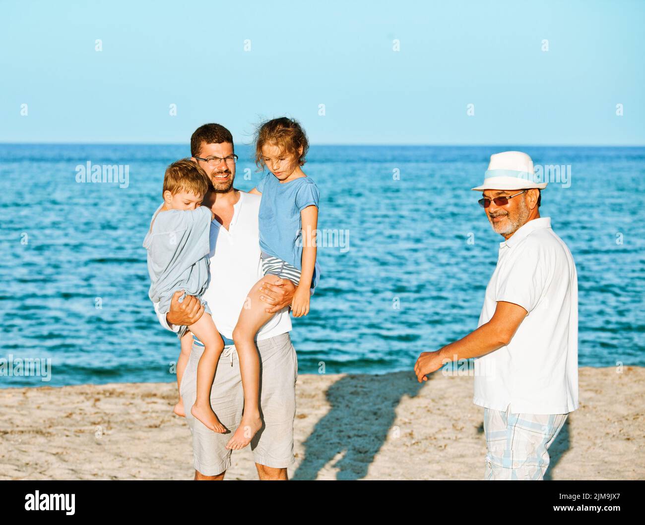 Family sea vacation generations Stock Photo - Alamy Family sea vacation generations Stock Photo - Alamy