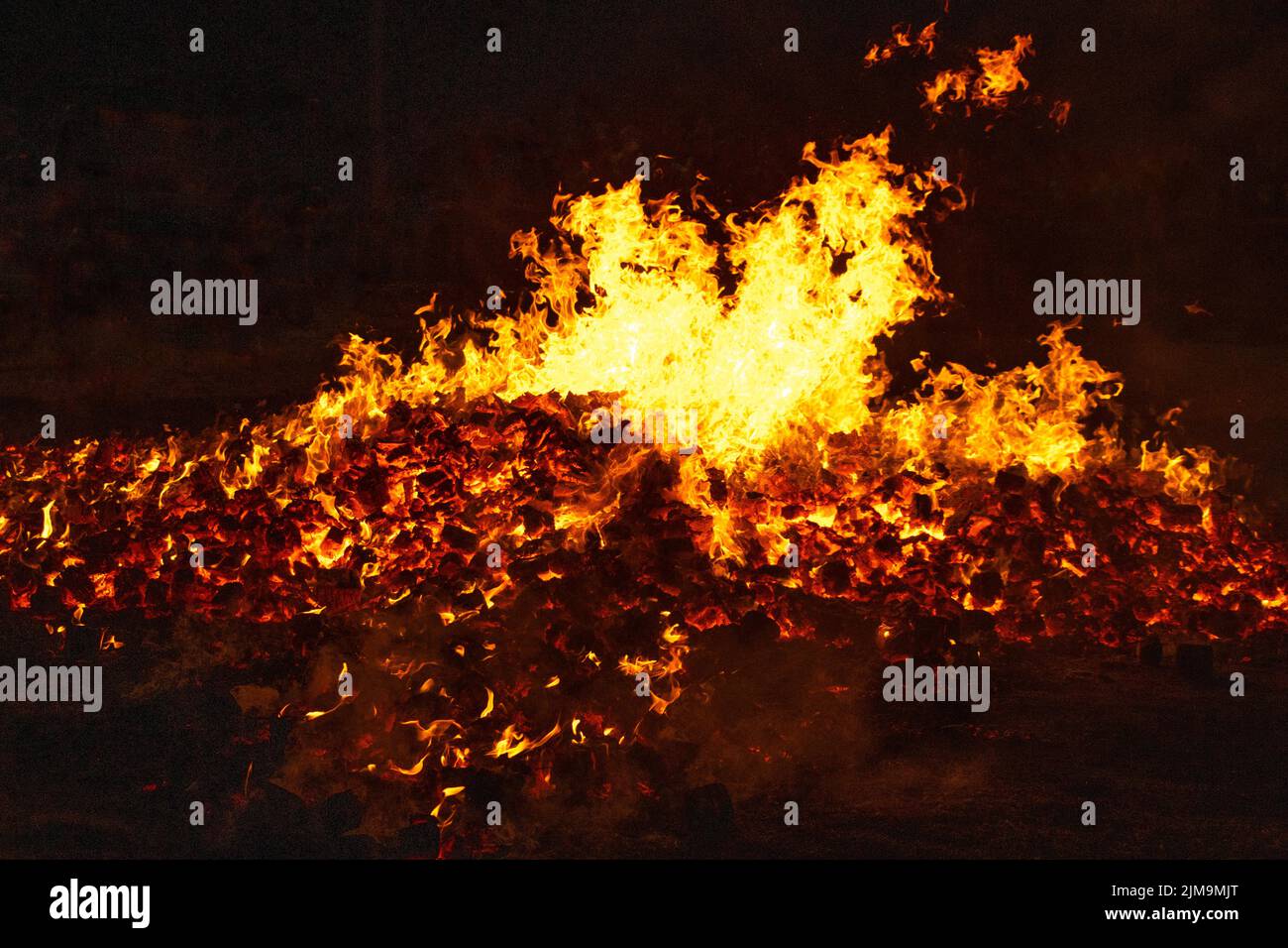 Explosion fire nature combustion hi-res stock photography and images ...