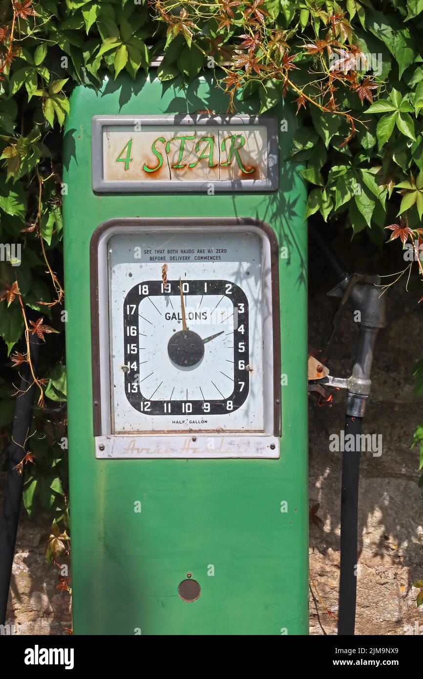 4 Star, green Avery Hardoll four star petrol pump, gallons, Eastcombe ...