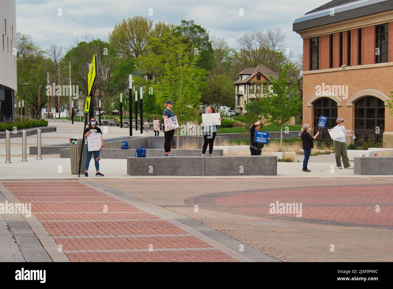 A Pro-Choice Rally - Roe v. Wade - Johnson County Kansas Courthouse in ...