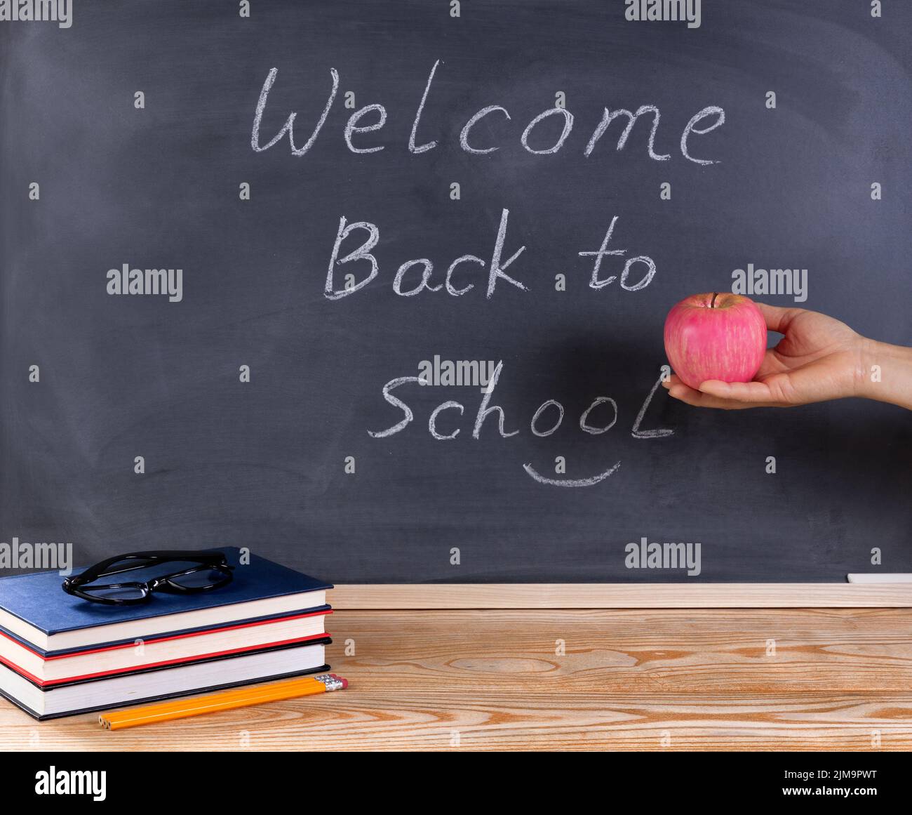 Welcome back to school hi-res stock photography and images - Alamy