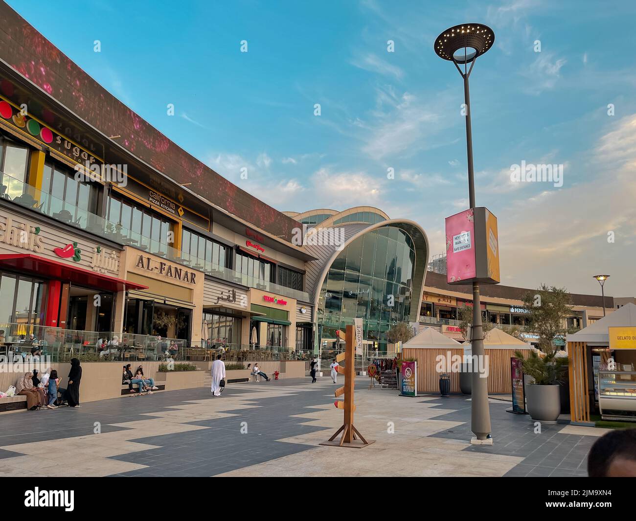 Shopping Mall interior design | Dubai festival city mall, an iconic ...