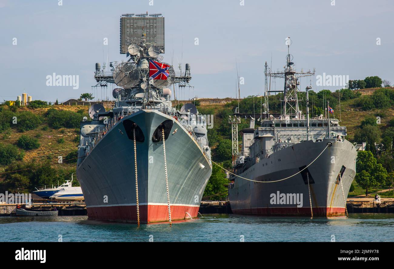 Ships in naval base sevastopol hi-res stock photography and images - Alamy