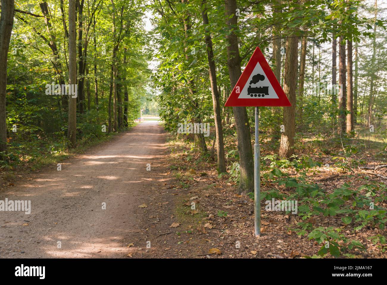 Level crossing railway without barriers hi-res stock photography and ... Level crossing railway without barriers hi-res stock photography and ...