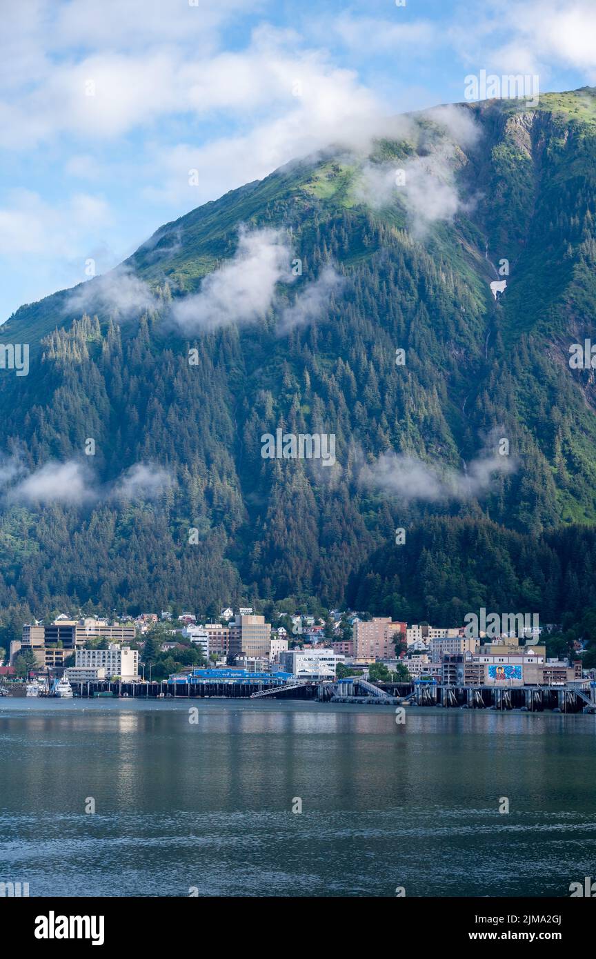 Juneau docks hi-res stock photography and images - Alamy