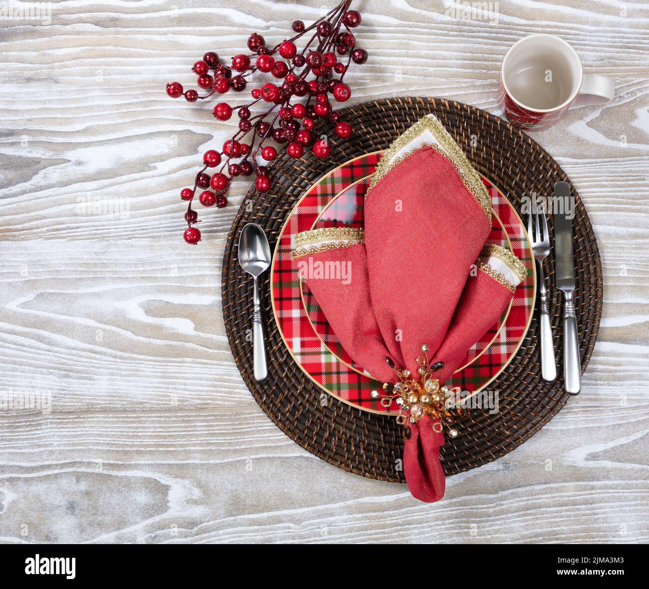 Christmas dinner table setting hi-res stock photography and images - Alamy