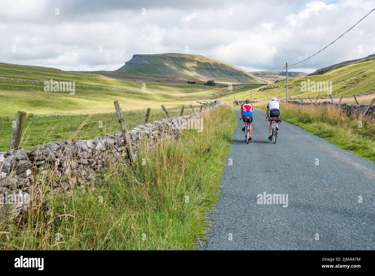 Yorkshire three peaks panoramic hi-res stock photography and images - Alamy