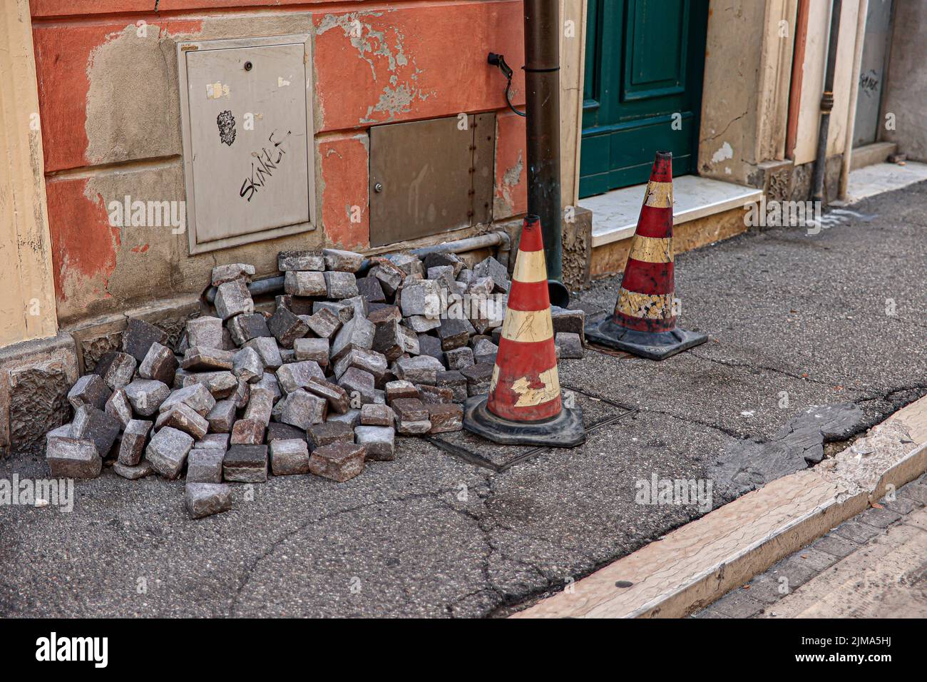 Debris road hi-res stock photography and images - Alamy