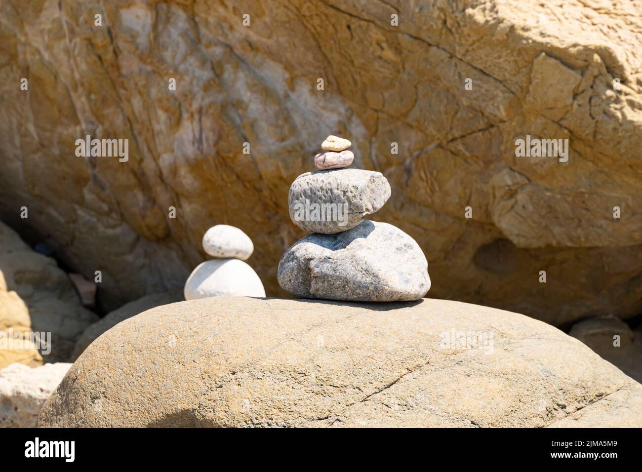 Balanced stones pyramids hi-res stock photography and images - Alamy