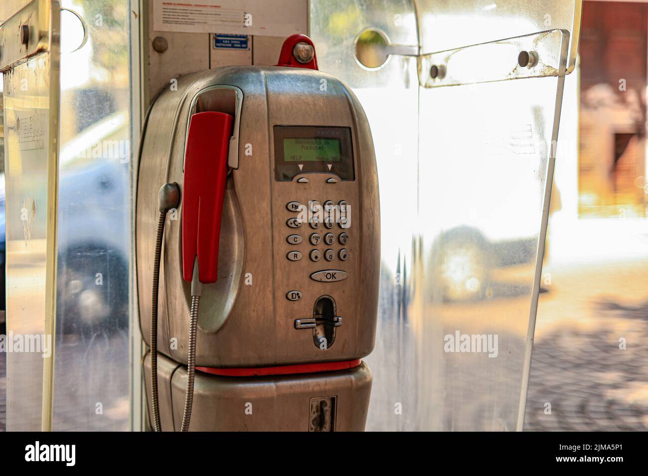 White public telephone box hi-res stock photography and images - Alamy