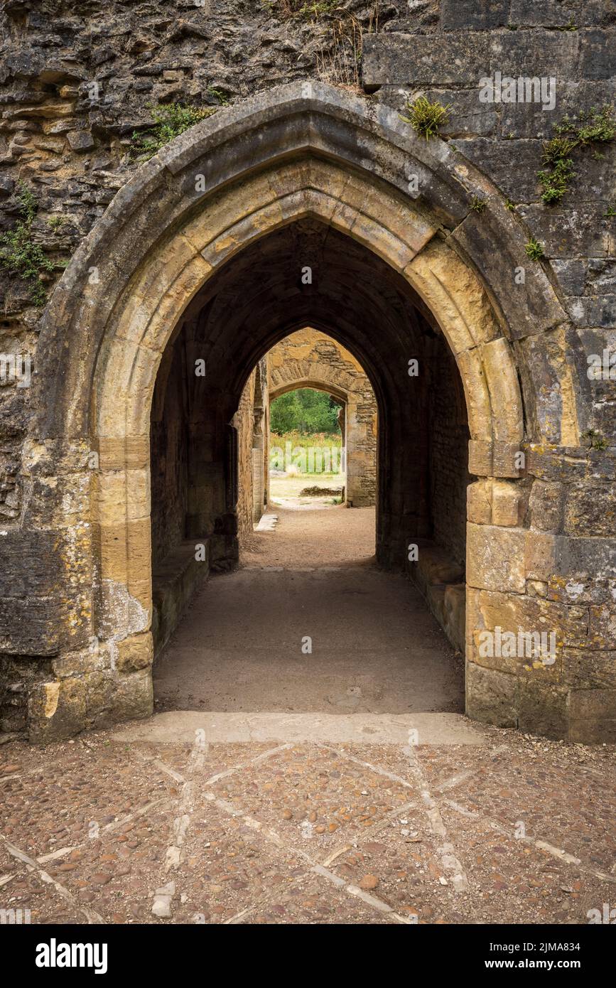 Old stone doorways hi-res stock photography and images - Alamy