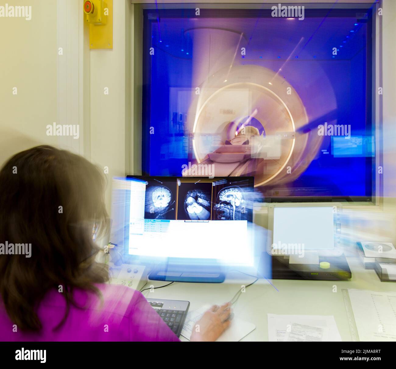 Young female hospital patient hi-res stock photography and images - Alamy