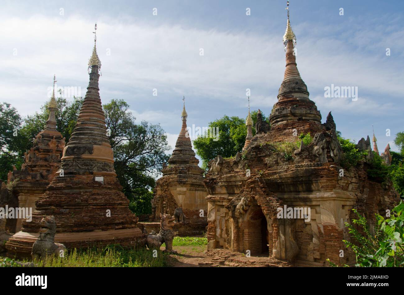 Burmese history hi-res stock photography and images - Alamy