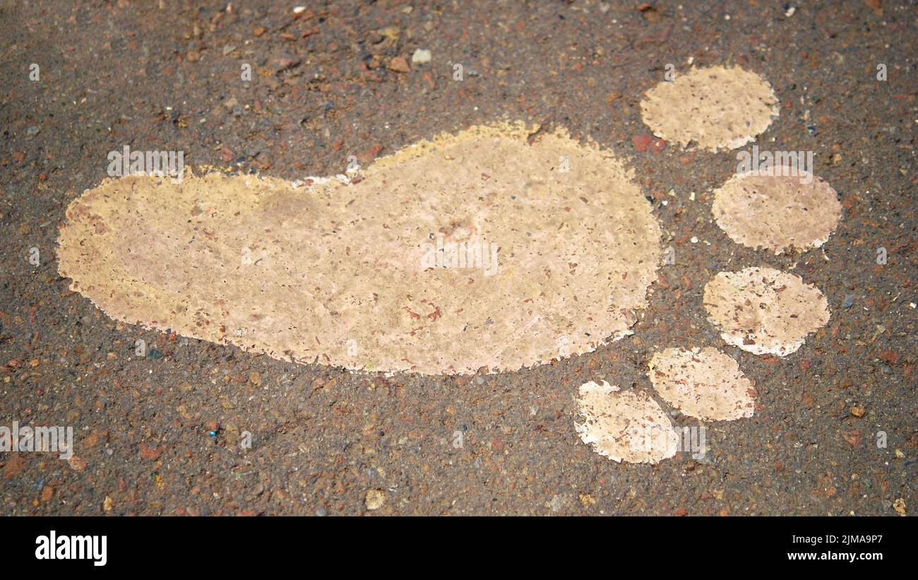 Foot print paint hi-res stock photography and images - Alamy