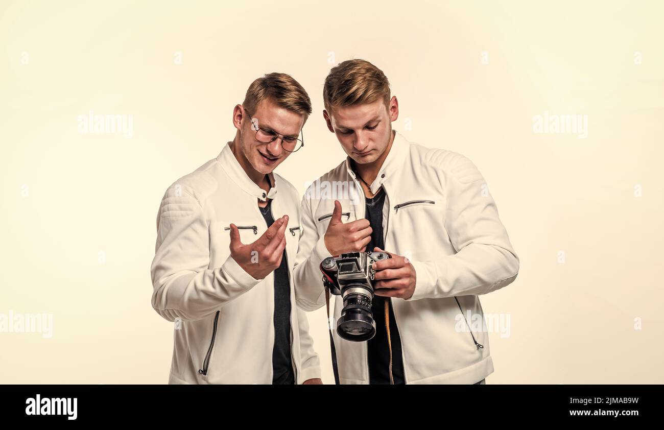Brothers that look alike hi-res stock photography and images - Alamy