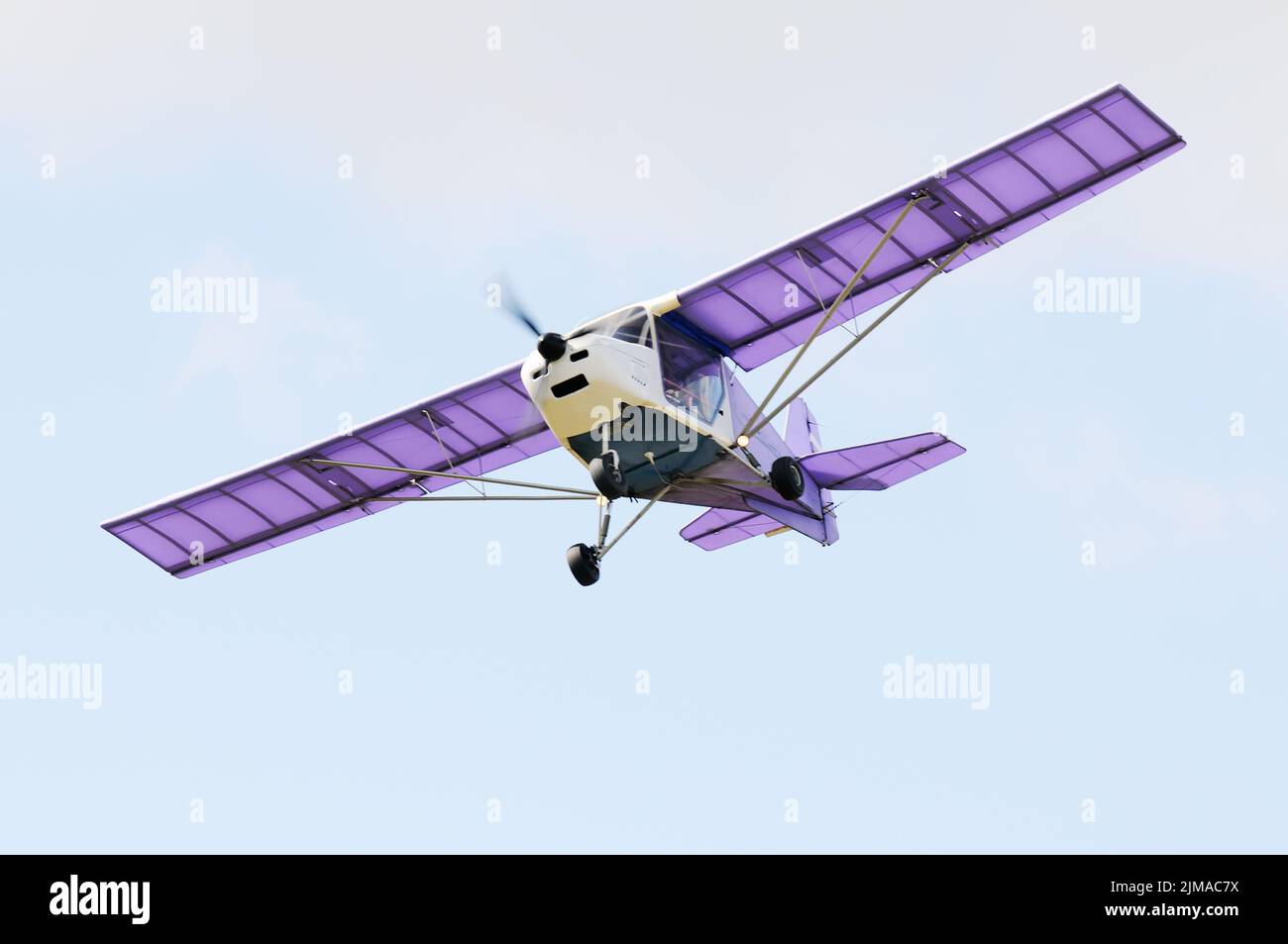 Propeller driven plane hi-res stock photography and images - Alamy