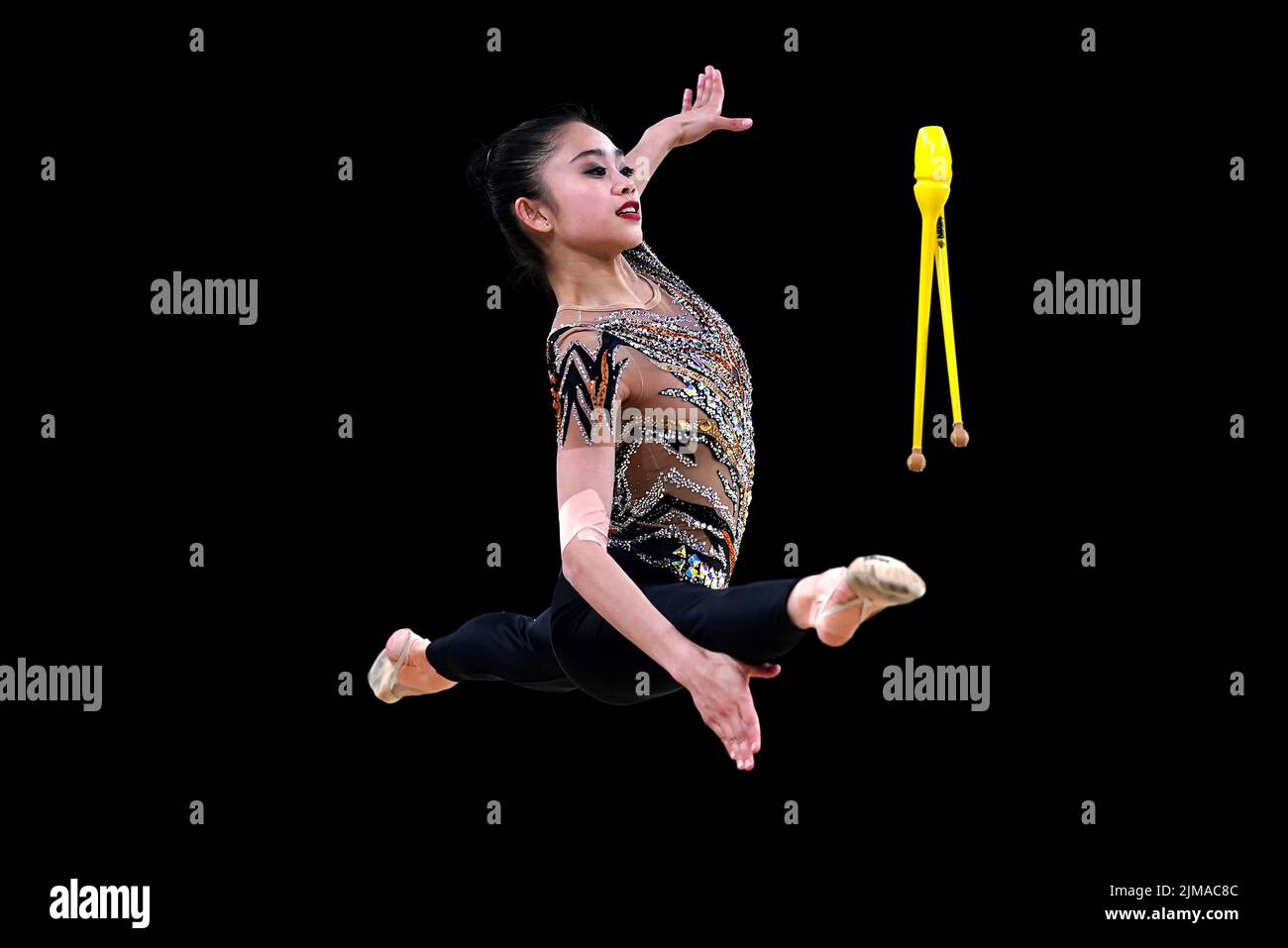 Malaysias Izzah Binti Amzan During The Rhythmic Gymnastic Individual