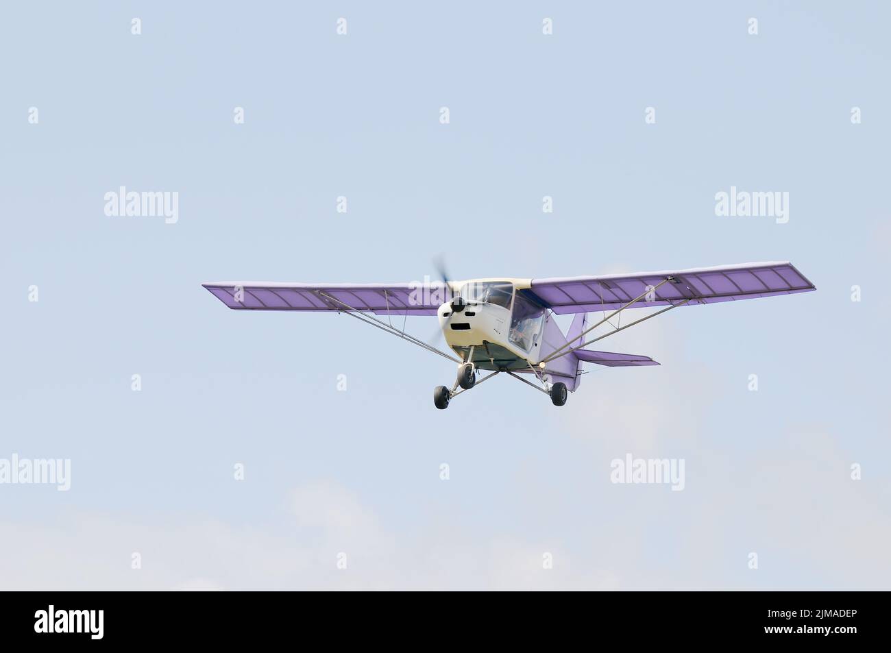 Propeller driven plane hi-res stock photography and images - Alamy