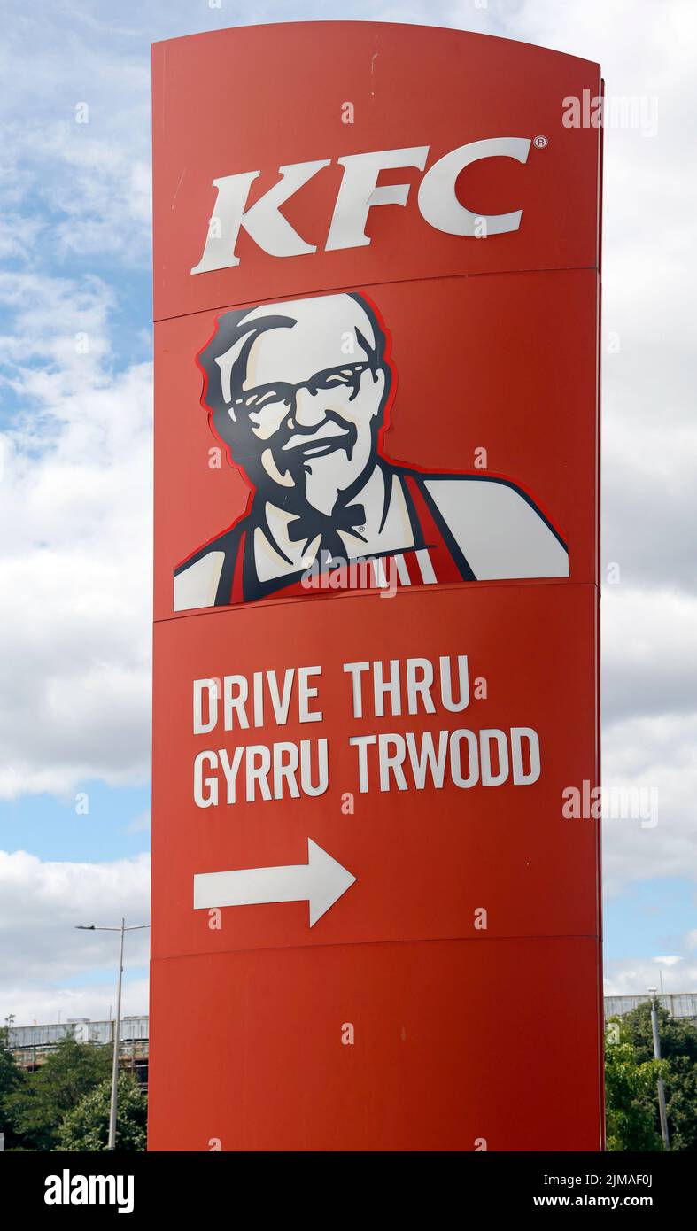 Kfc drive through uk hi-res stock photography and images - Alamy