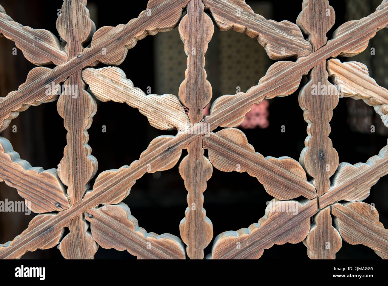 Traditional windows frame pattern at Changgyeonggug palace in Seoul ...