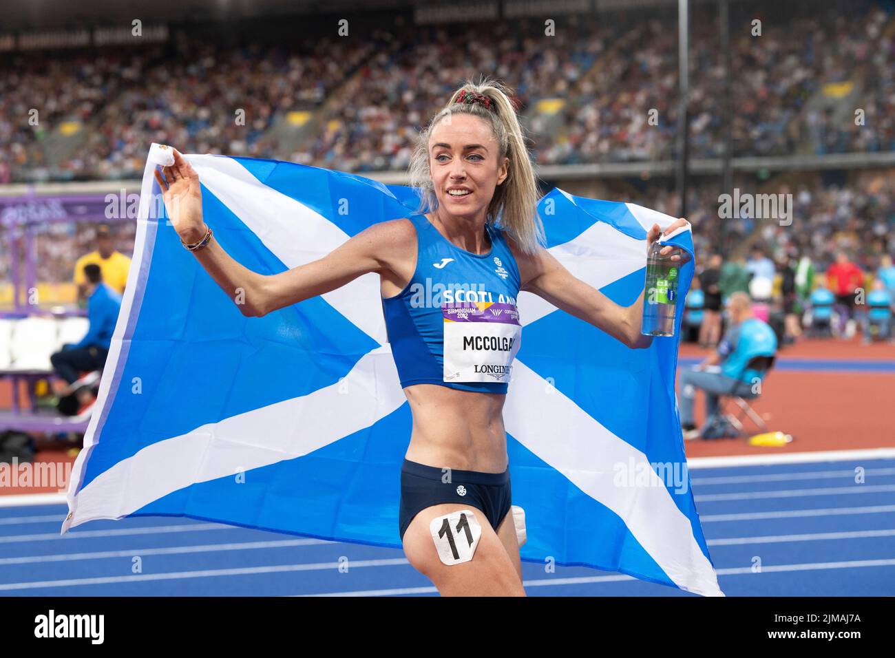 Eilish McColgan celebrating her win in the women’s 10,000m at the ...