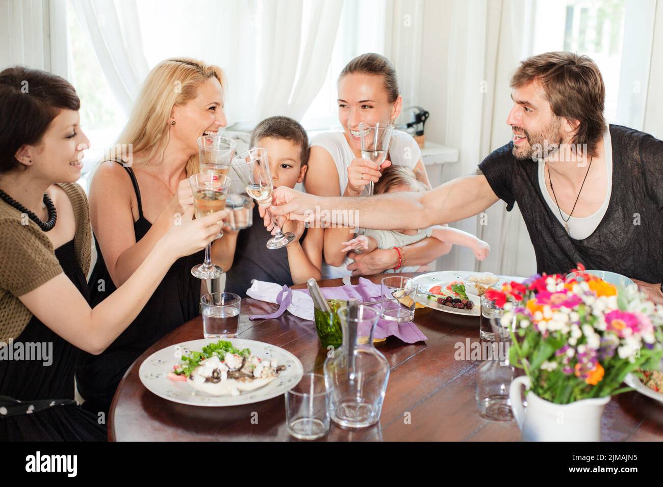 Restaurant Friends Dining Stock Photo - Alamy