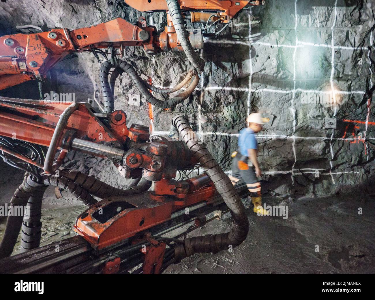 Drilling underground hi-res stock photography and images - Alamy