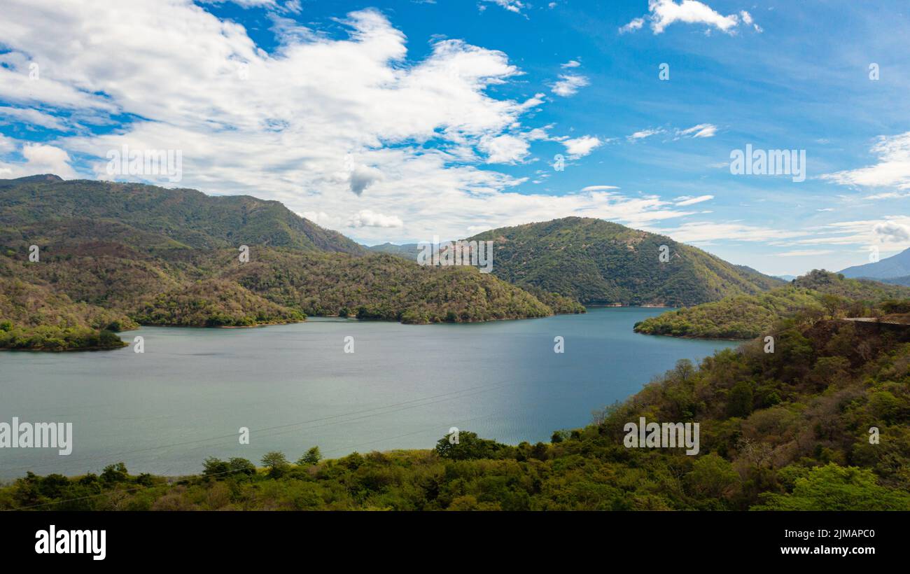 Randenigala reservoir sri lanka hi-res stock photography and images - Alamy