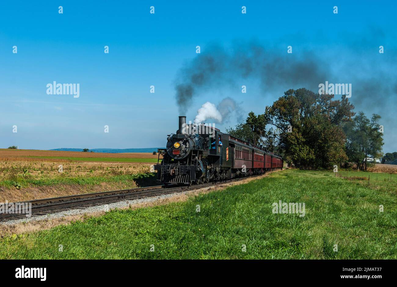 Antique Steam Engine with Vintage Passenger Cars Stock Photo - Alamy