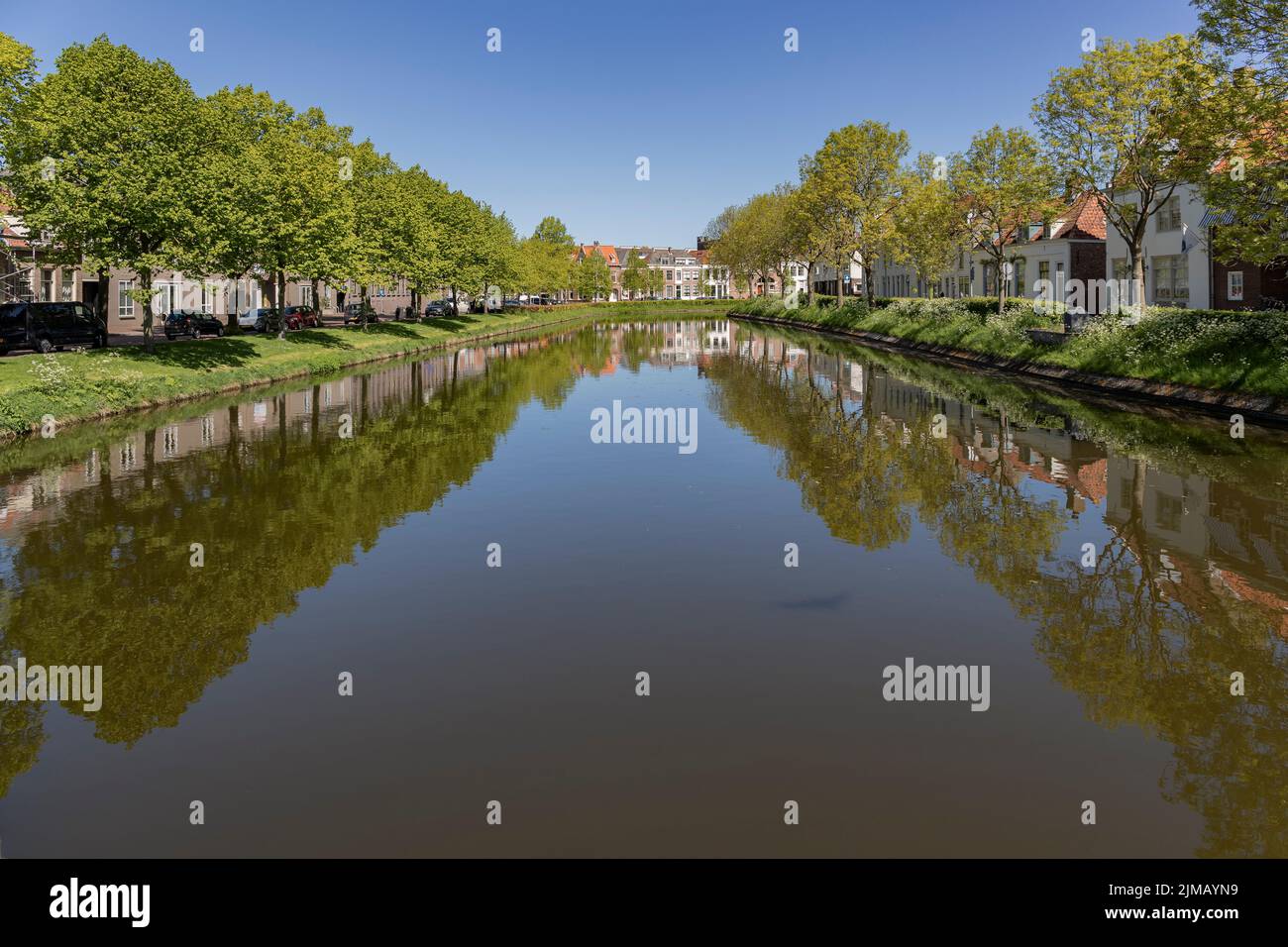 Canal tile roof hi-res stock photography and images - Alamy