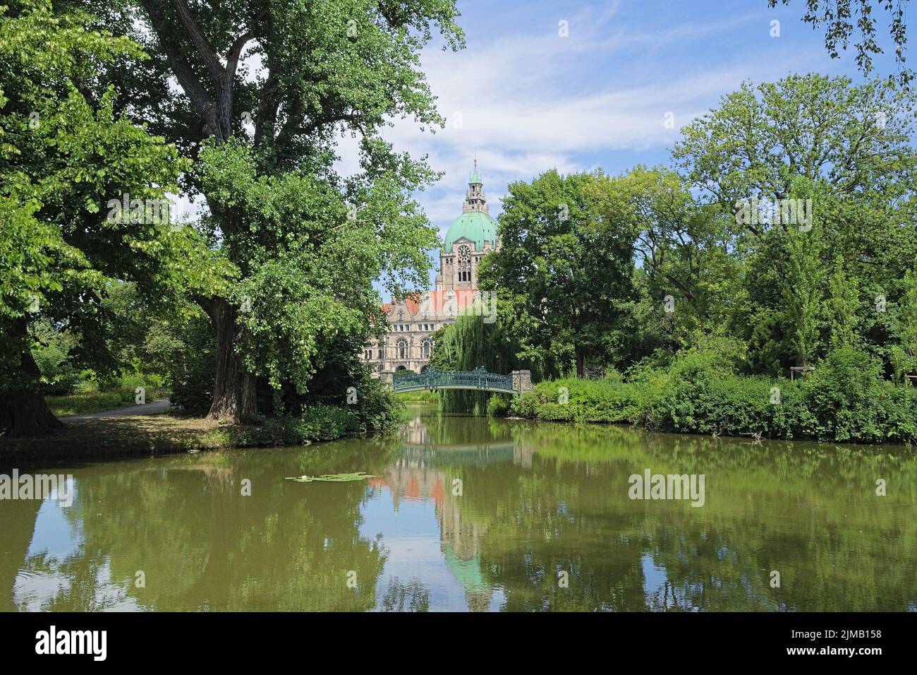 Hanover - Maschpark and New Town Hall, Germany Stock Photo - Alamy