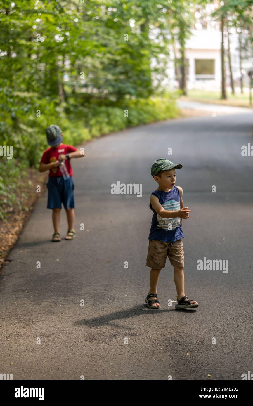 Asphalt walking path hi-res stock photography and images - Alamy