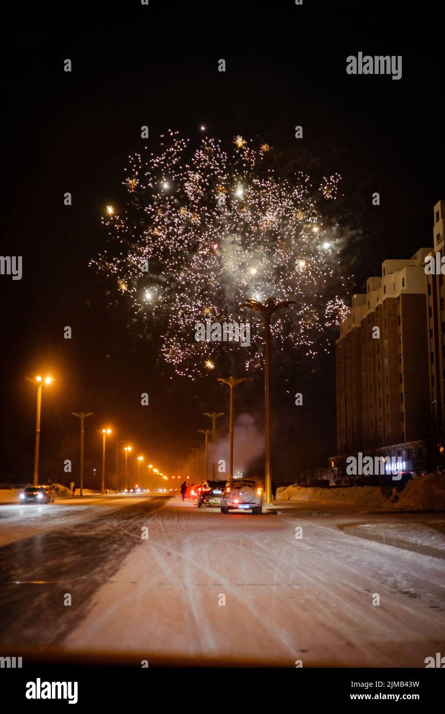 Vertical shot bright fireworks hi-res stock photography and images - Alamy