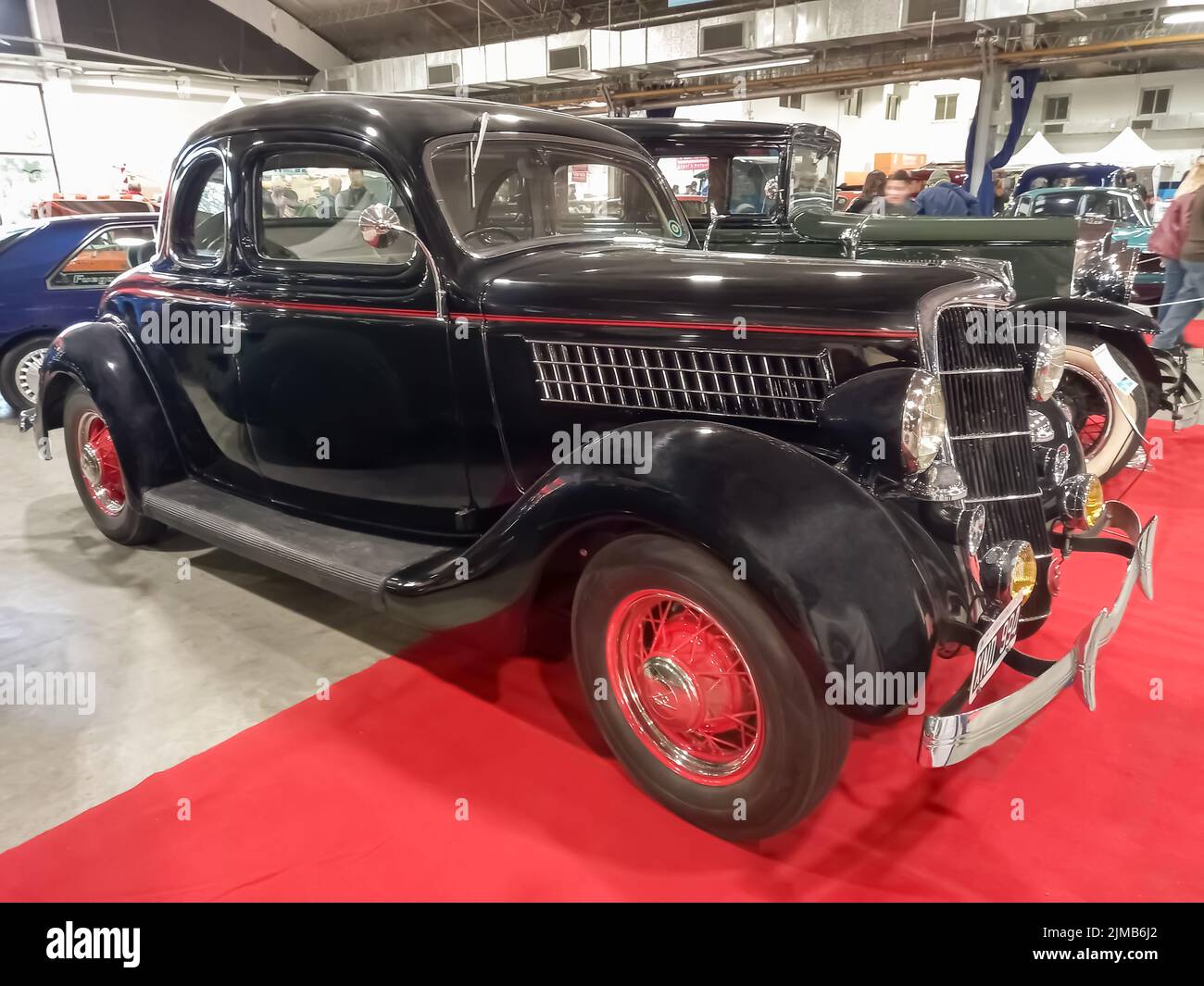 1935 ford two door hi-res stock photography and images - Alamy