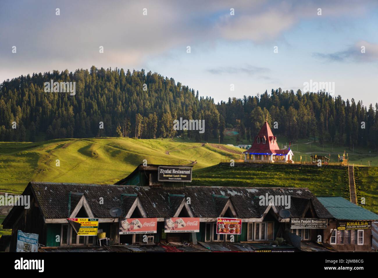 Beautiful scenery gulmarg kashmir hi-res stock photography and images ...