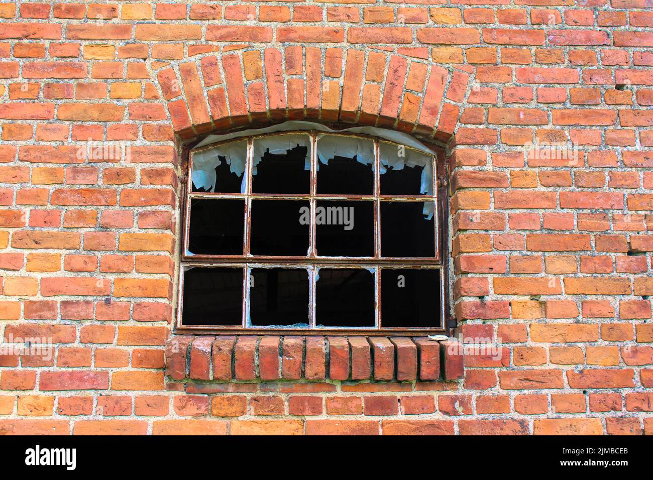 Windowless barn hi-res stock photography and images - Alamy