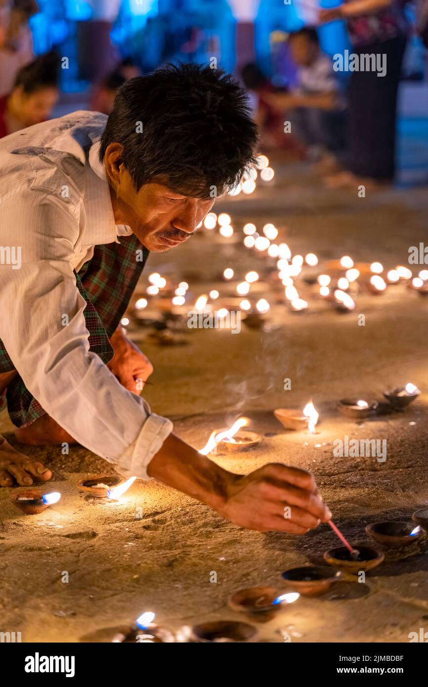 A candlelight festival at the Shwezigon Pagoda in Bagan, Myanmar (Burma ...