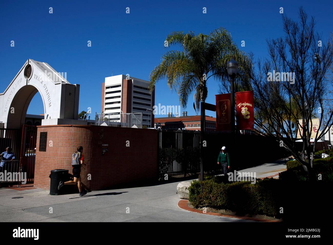 Los Angeles, California, USA. 13th Mar, 2019. Pedestrians walk near ...