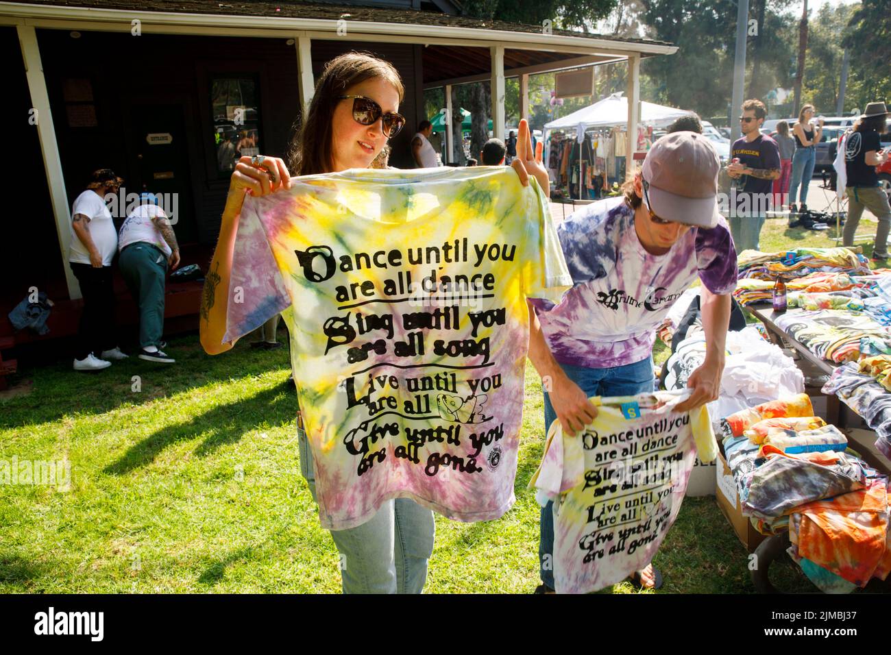 Los Angeles, CA, USA. 3rd June, 2019. KyriÅ½ Joyce (fan and vendor ...